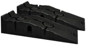 Jack Stands vs Ramps: Guide to Choosing the Right Equipment to Lift Vehicle