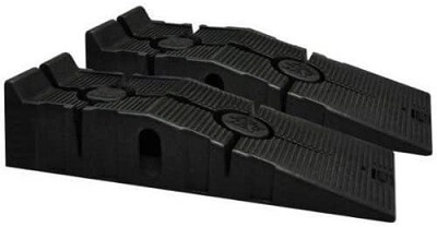 Jack Stands vs Ramps: Guide to Choosing the Right Equipment to Lift Vehicle