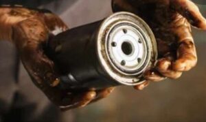 What are the Clogged Oil Filter Symptoms - The Warning Signs